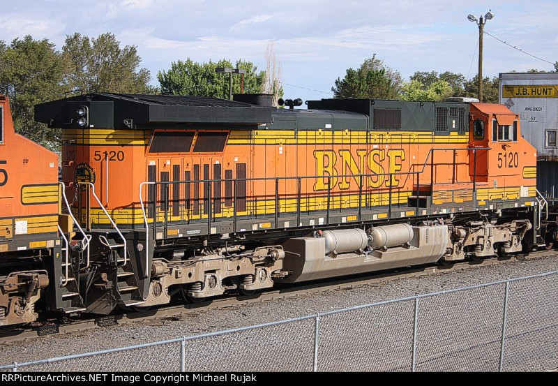 BNSF 5120
